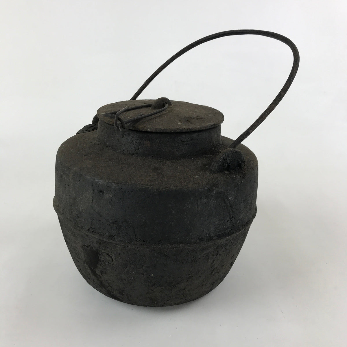 Antique Meiji Era Japanese Cast Iron Hanging Cook Pot Black Irori Hear ...