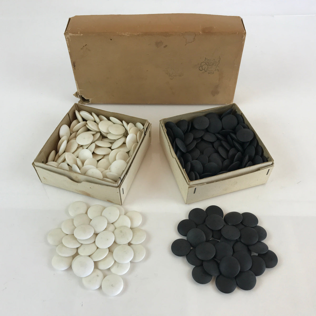Japanese Go Stone Goishi Piece Set Vtg Traditional Game Black White GO ...